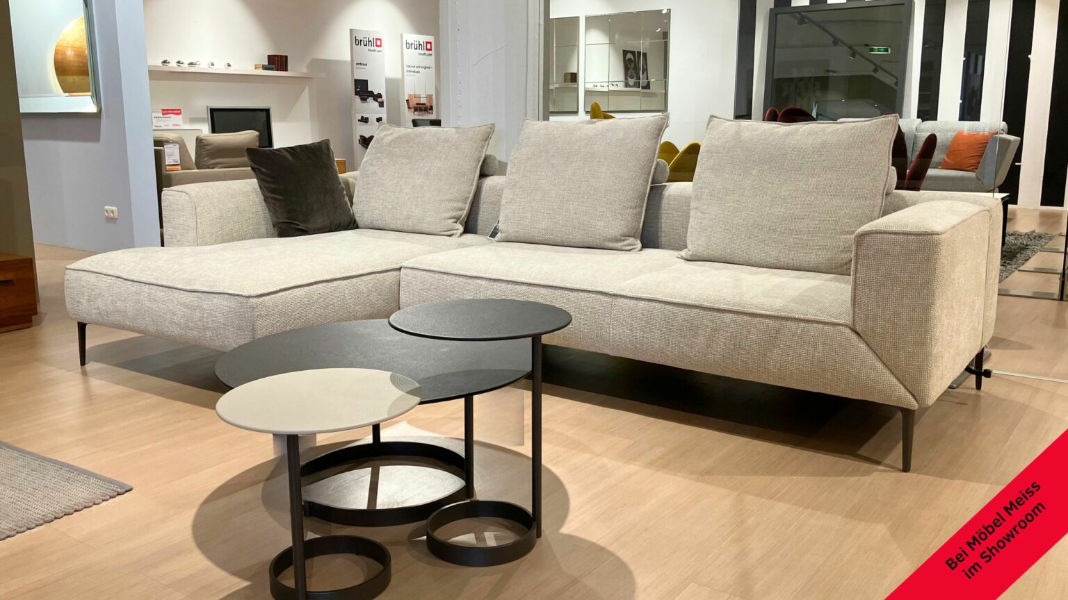 Longueville Landscape Sofa von JORI bei Möbel Meiss